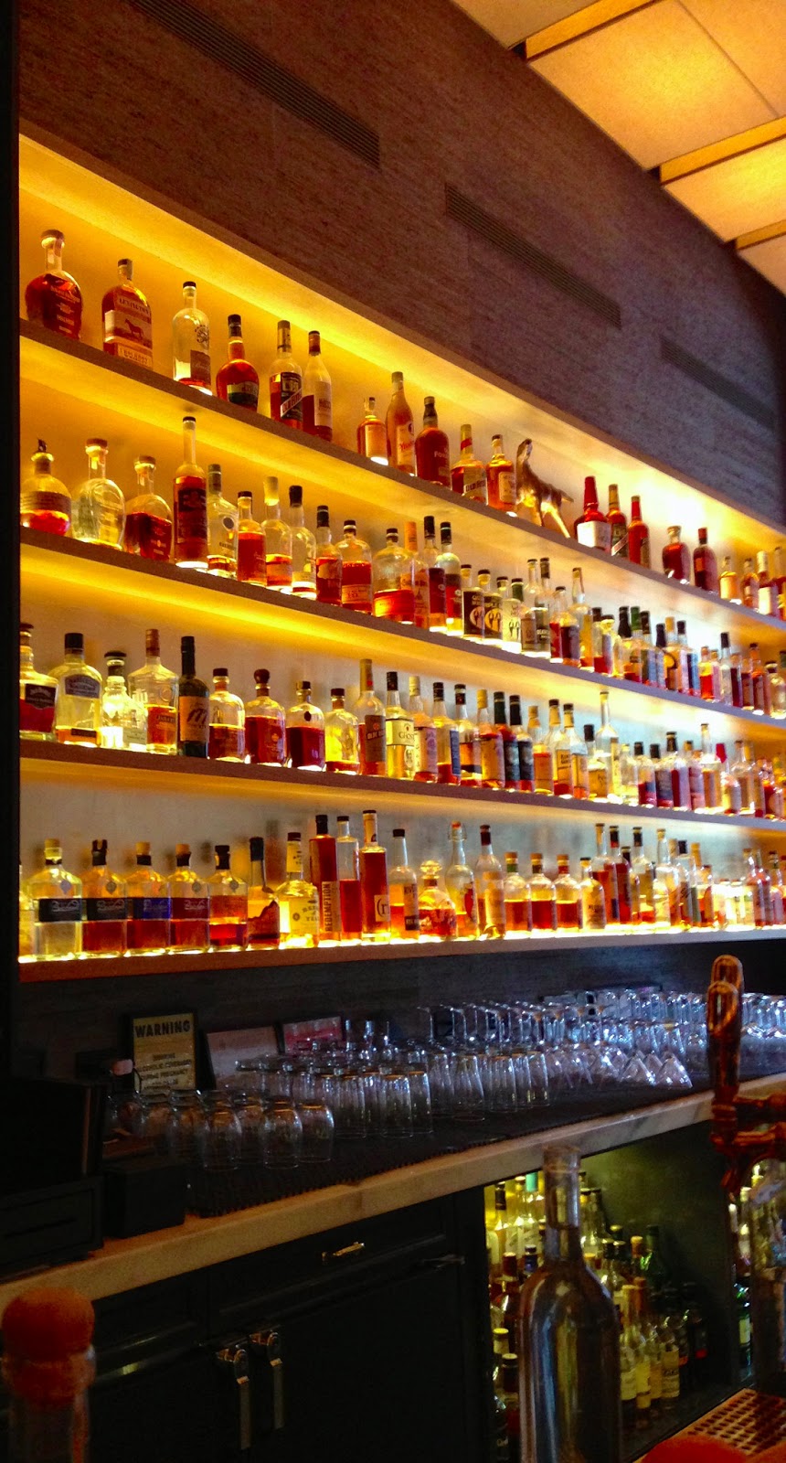 Light Color Design: New American Whiskey Bar : NEW YORK CITY