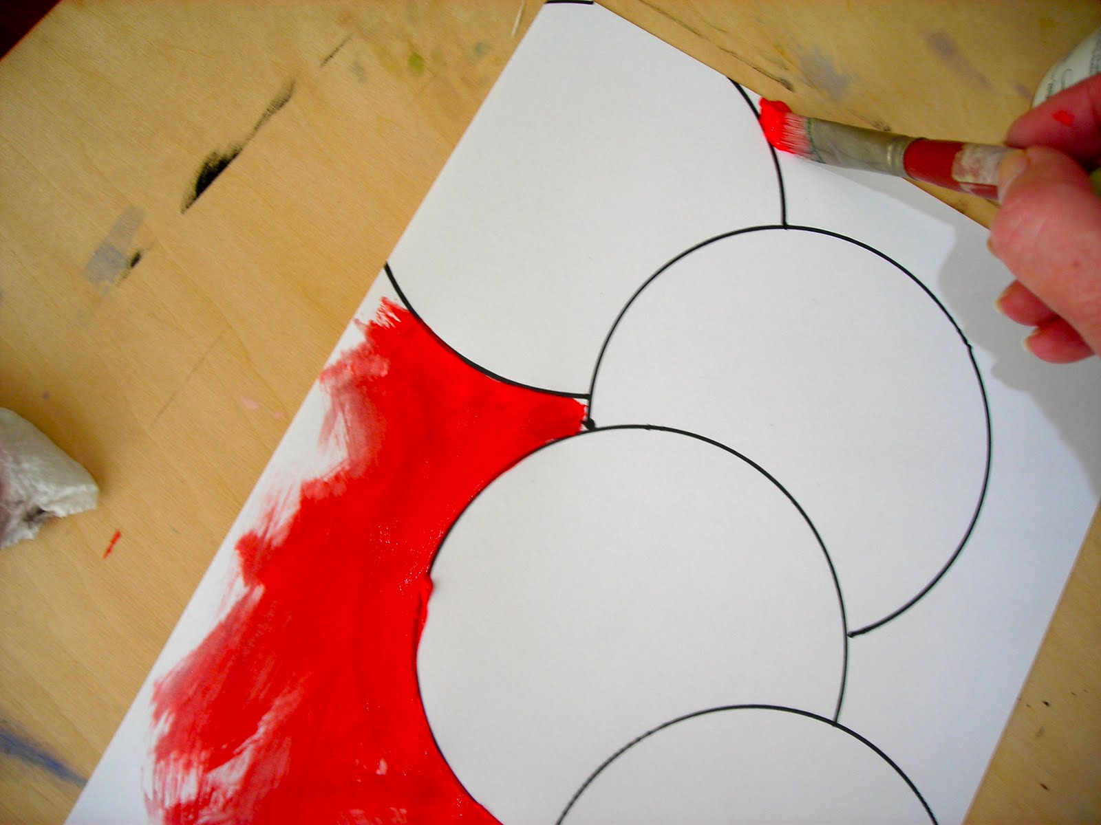 Fine Lines: Overlapping Circles