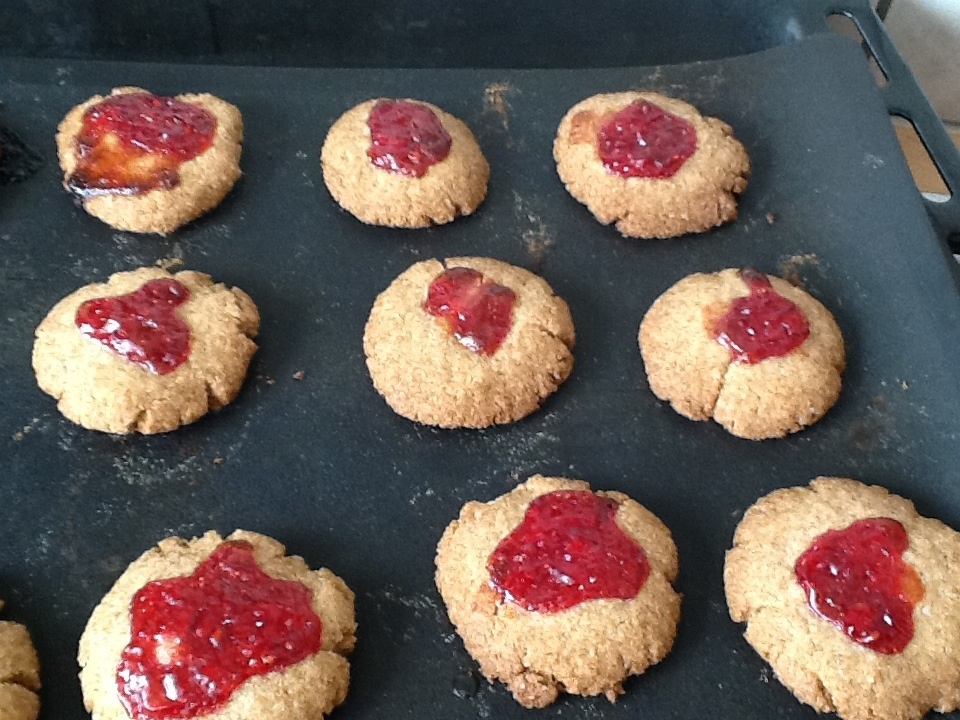 Uit Mijn Keukentje: Hoe simpel... Jam-koekjes