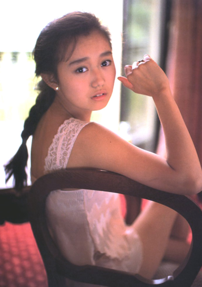 工藤夕貴 可愛い水着グラビア画像