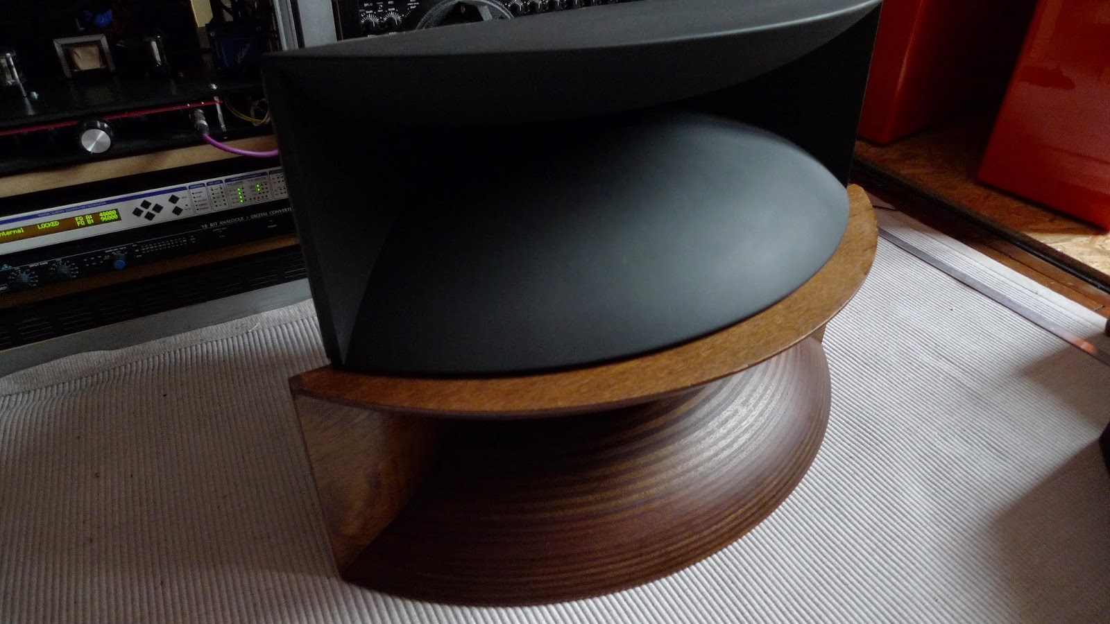 SR System Audio: REY AUDIO RH-3 Photos