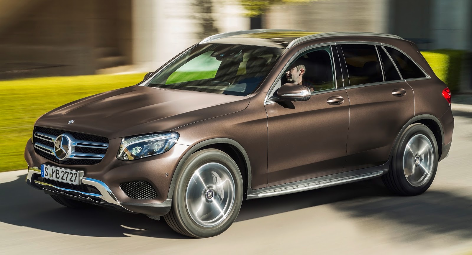 Mercedes apresenta o crossover GLC, substituto do GLK