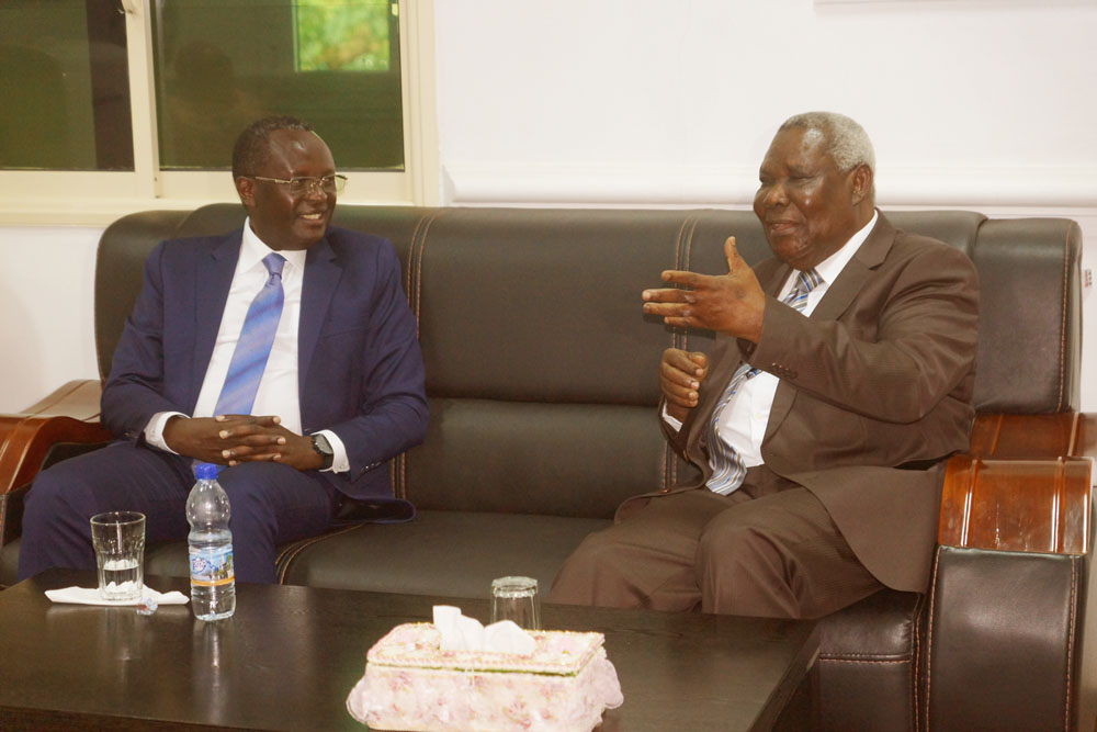 Makamu wa Pili wa Rais wa Zanzibar Mhe. Balozi Seif Ali Iddi Azungumza ...