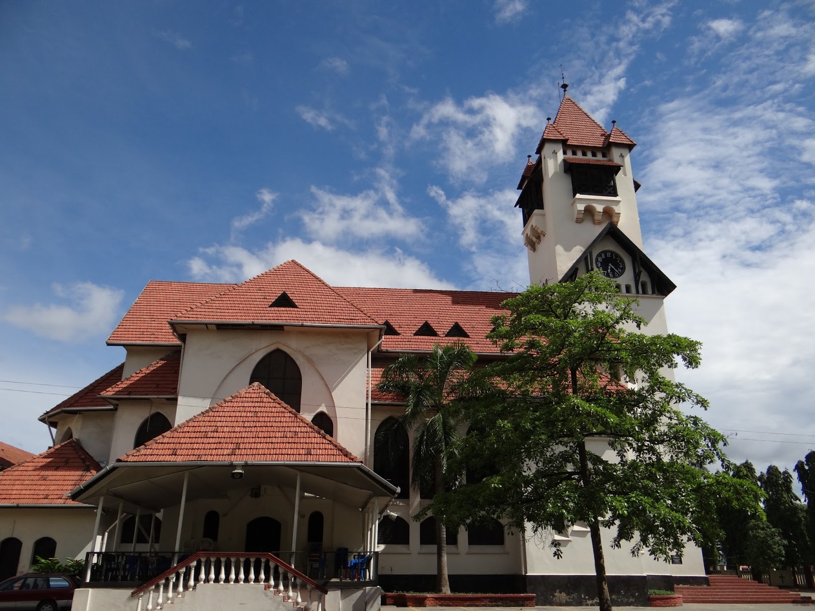 Lyn and Mollie in Tanzania: Long Goodbye to Dar es Salaam