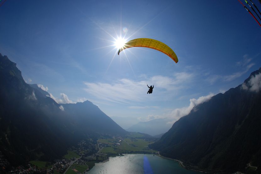How safe is paragliding?: Who can be a paragliding pilot?