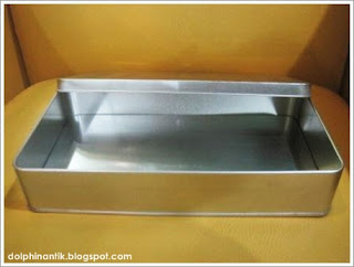 Dolphin Antik: Kaleng Coklat Danson