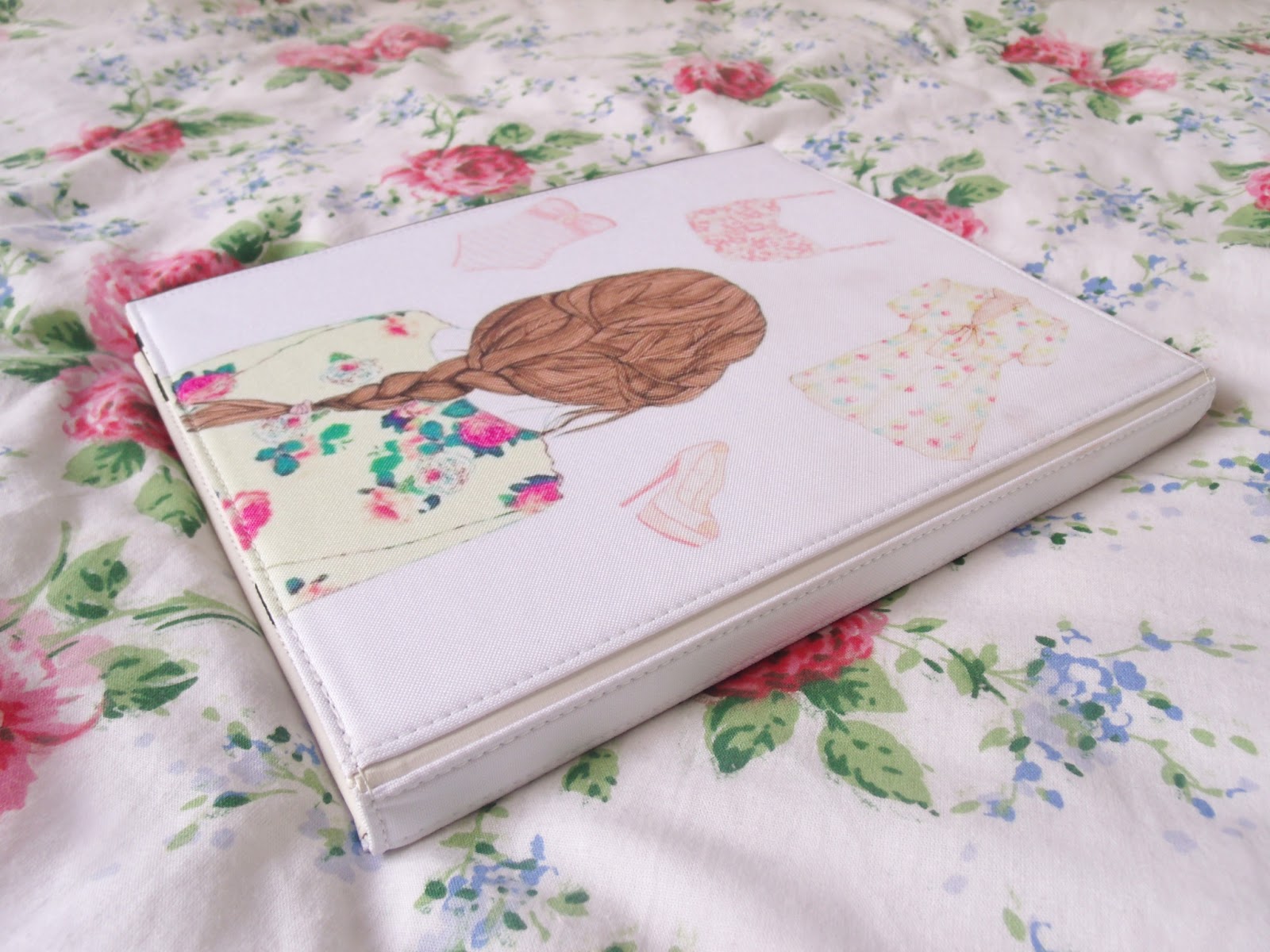 Customised iPad Case from Caseable ♥ - Victoria's Vintage Blog