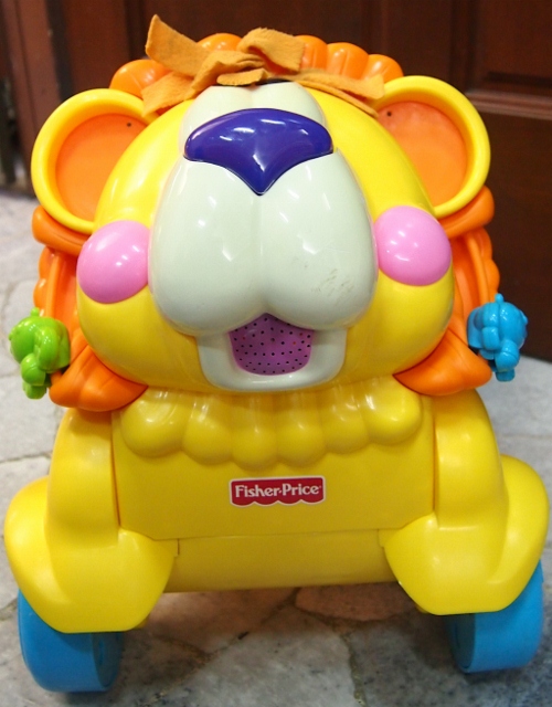 JuaiMurah: Fisher Price Stride To Ride Lion