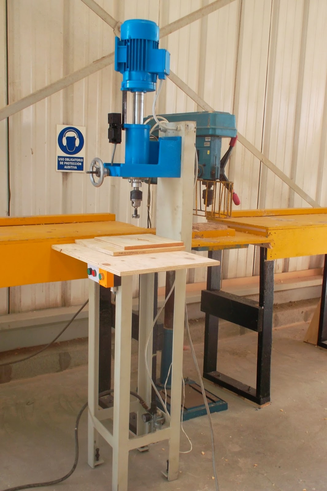 MAQUINAS DE CARPINTERIA