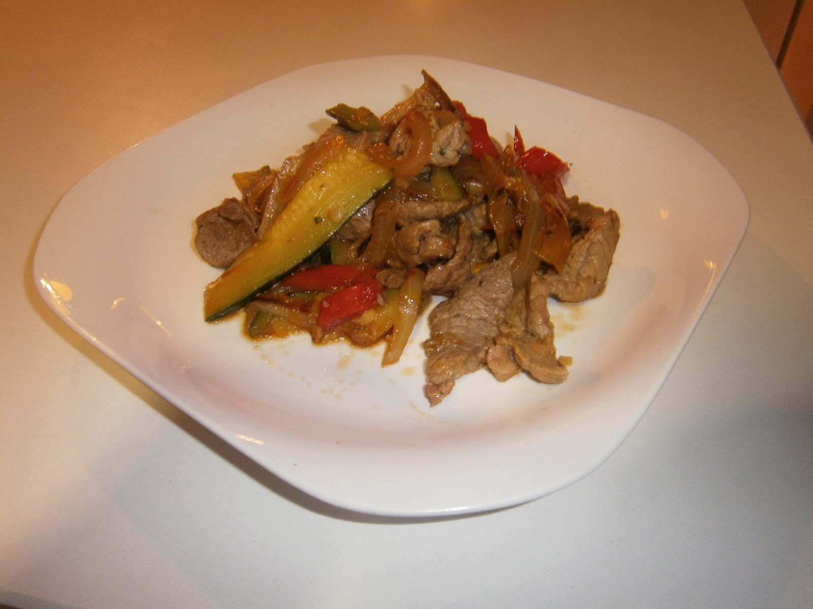 Ternera con Vegetales (Estilo chino)