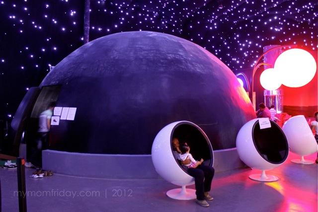 My Mom-Friday: Sneak Peek of The Mind Museum