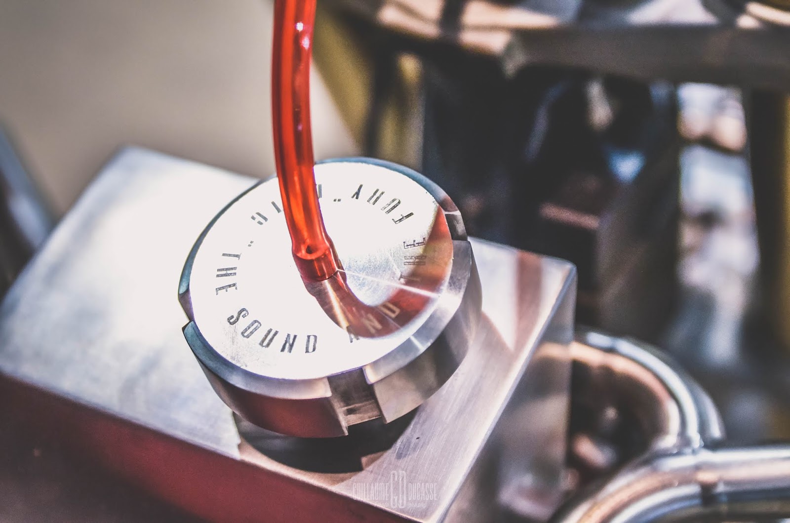 Le Motographe / WR450F Skeleton V2 - RocketGarage - Cafe Racer Magazine