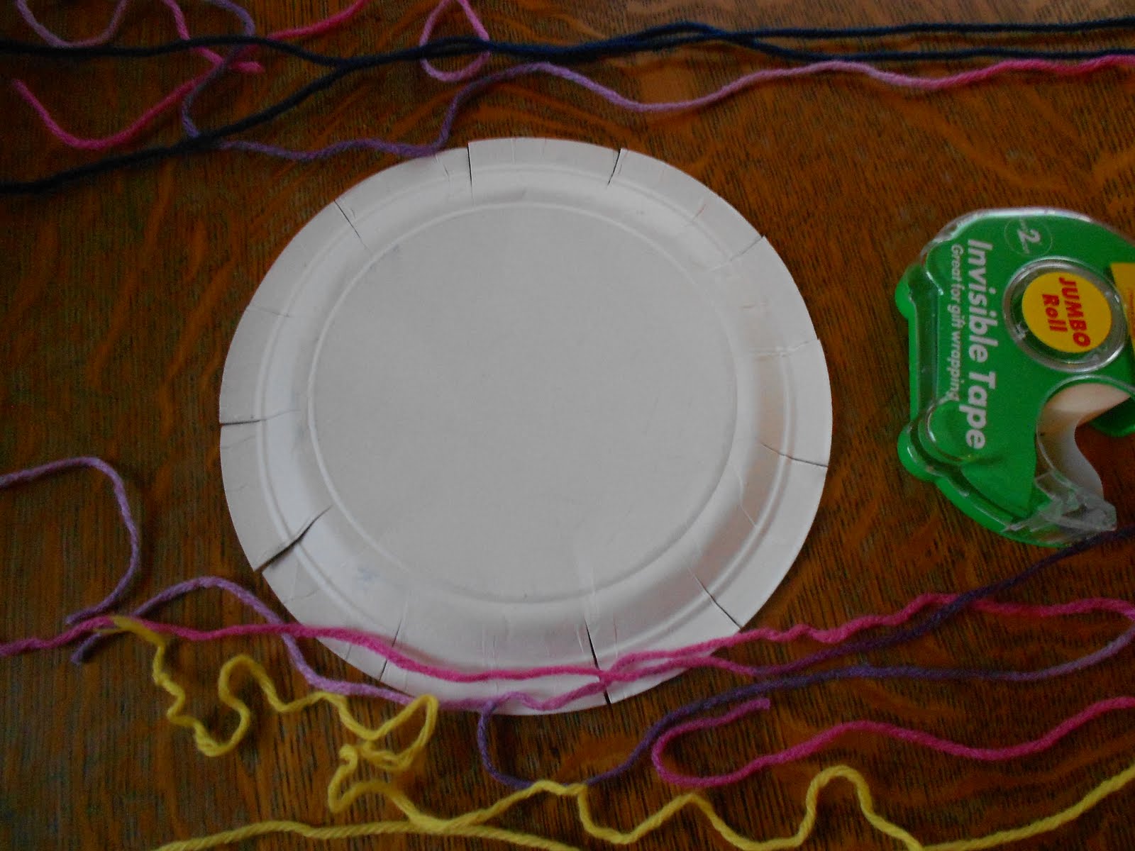 Almost Unschoolers: Paper Plate Weaving - Flowers