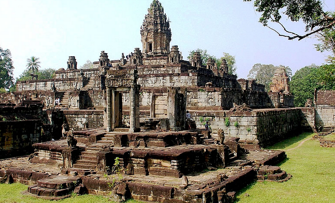 BAKONG TEMPLE ~ Angkor Camboditrip