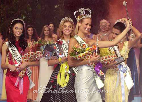 All That Beauty: Miss Earth 2001 Gallery : Grand Final