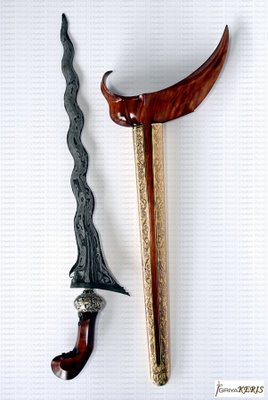 THE TRADITIONAL GUN'S OF JAVA: Javanese traditional weapons of the keris