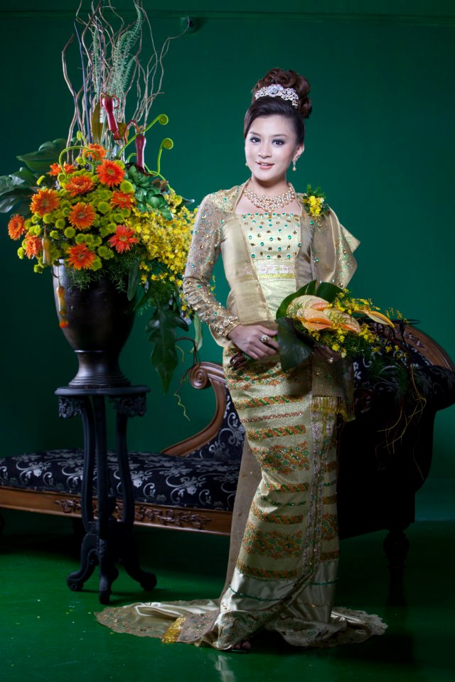 Myanmar Traditional Dress- Wutt Hmone Shwe Yi - သစၥာလမ္း