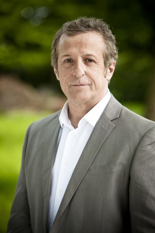 Samantha Rénier: Famille D'accueil