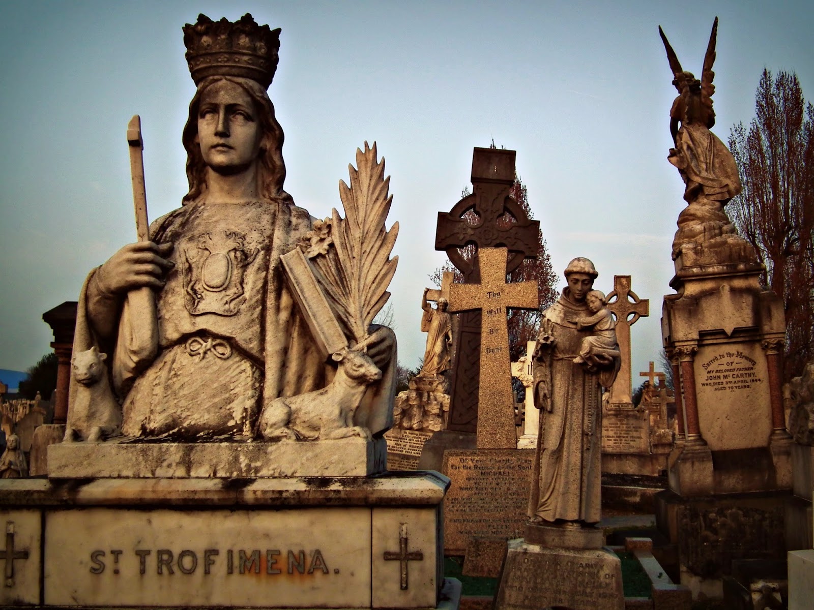 The London Dead: St Patrick's Roman Catholic Cemetery, Leytonstone