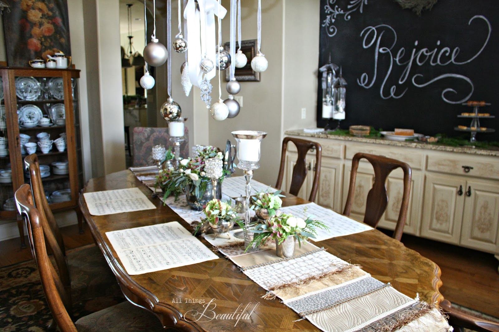 All Things Beautiful: {Christmas Home Tour} & Handmade Decor Ideas