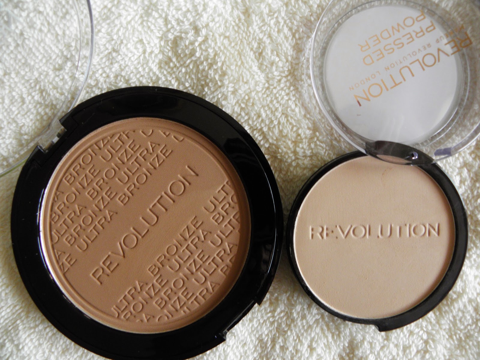 Makeup Revolution | Bronzer Ultra Bronze i Puder Pressed Powder ...