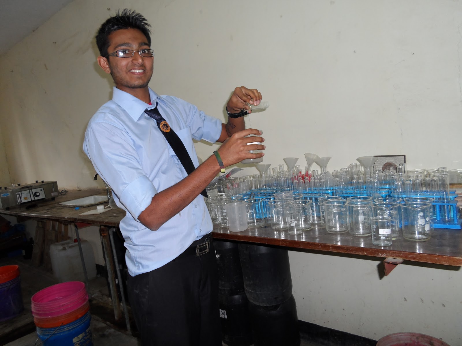 ARUSHA MODERN SCHOOLS LTD