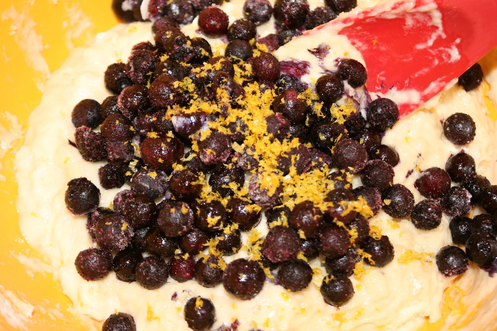 everything to entertain: Blueberry Muffins