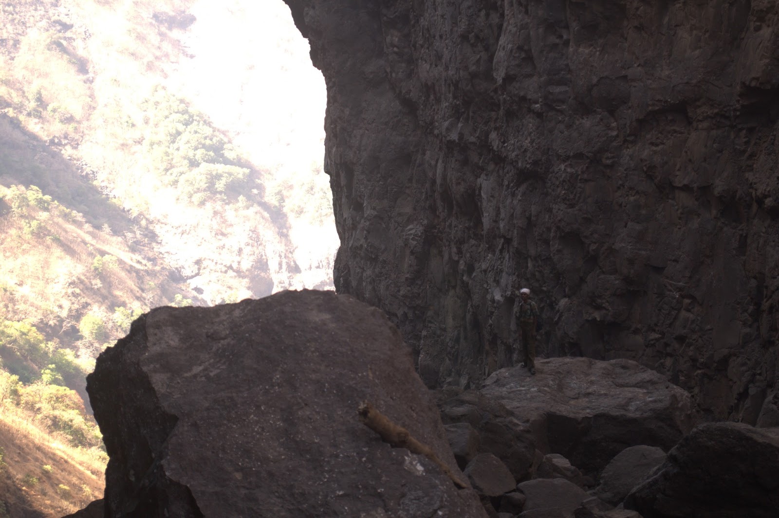 Valley of Shadow (Sandhan Valley): Valley of Shadow (Sandhan Valley ...