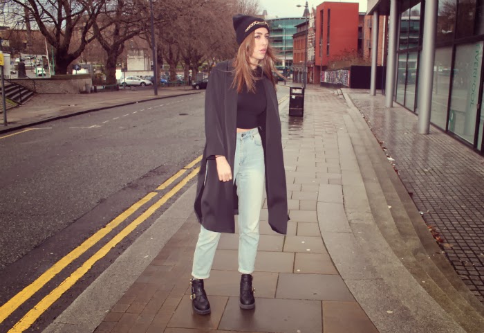 Gold Chains in the Beanie Life – mon.agar