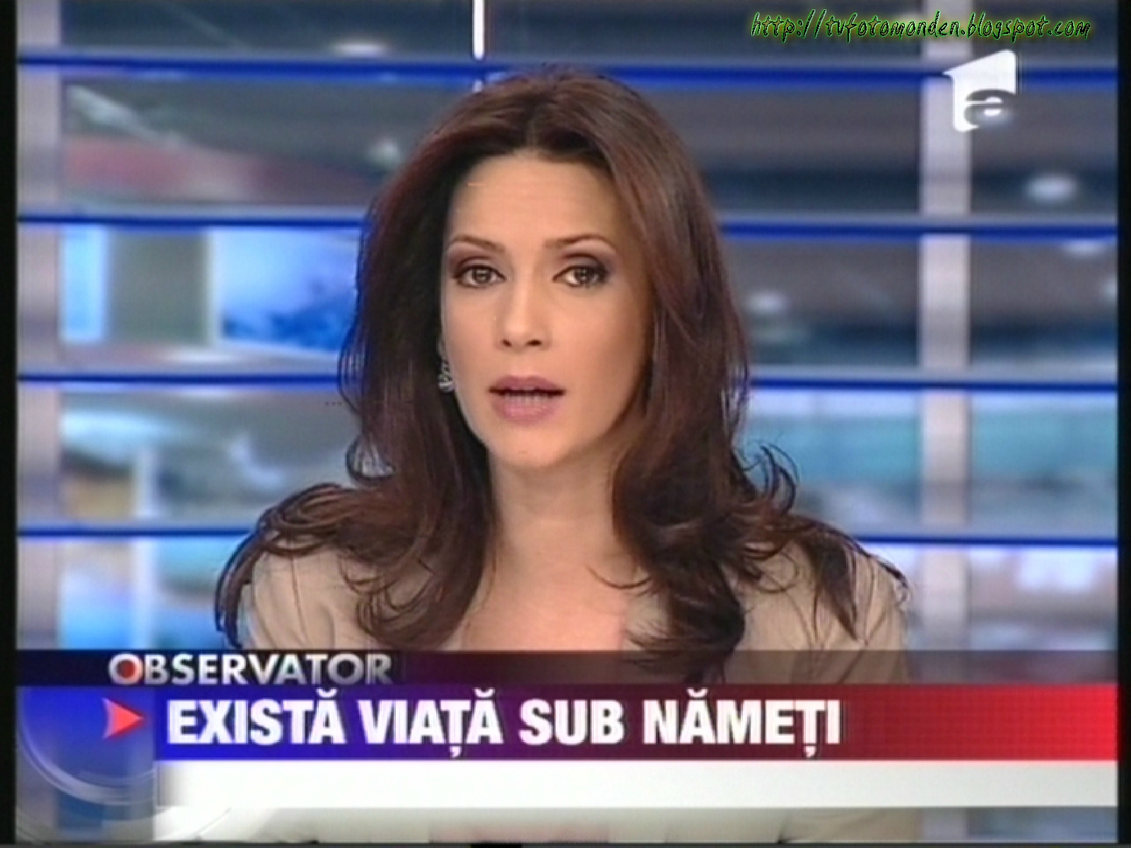 tv foto monden: Andreea Berecleanu Observatorul la Antena 1