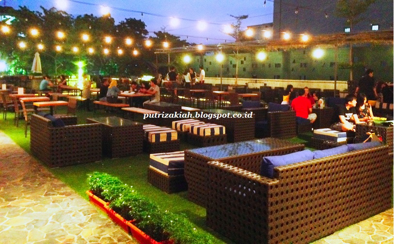 Level02 Rooftop Medan | Jelajah Cafe & Resto