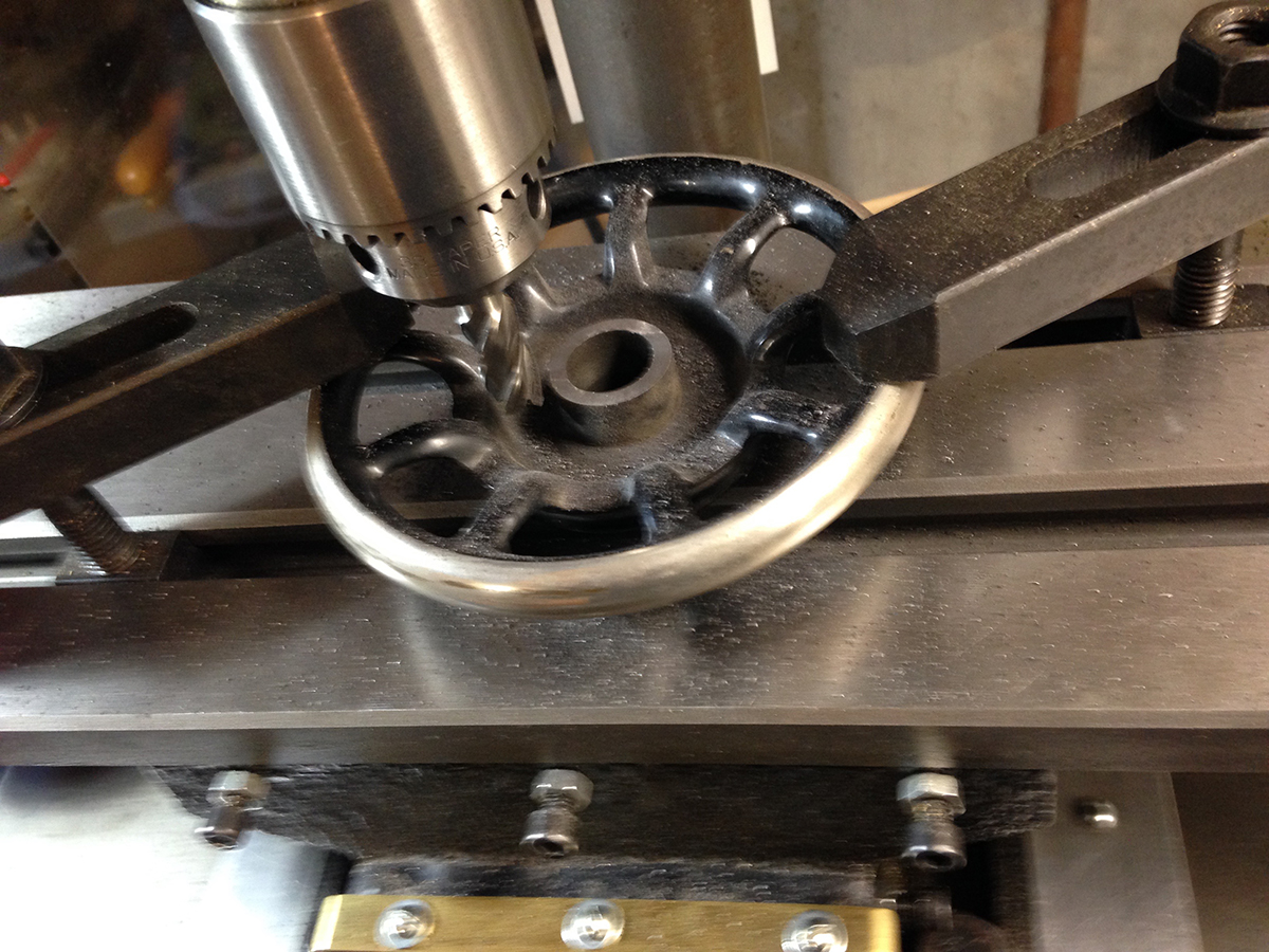 MOWRER WW LATHE TOOLS: Adapting antique sewing machine handwheel ...