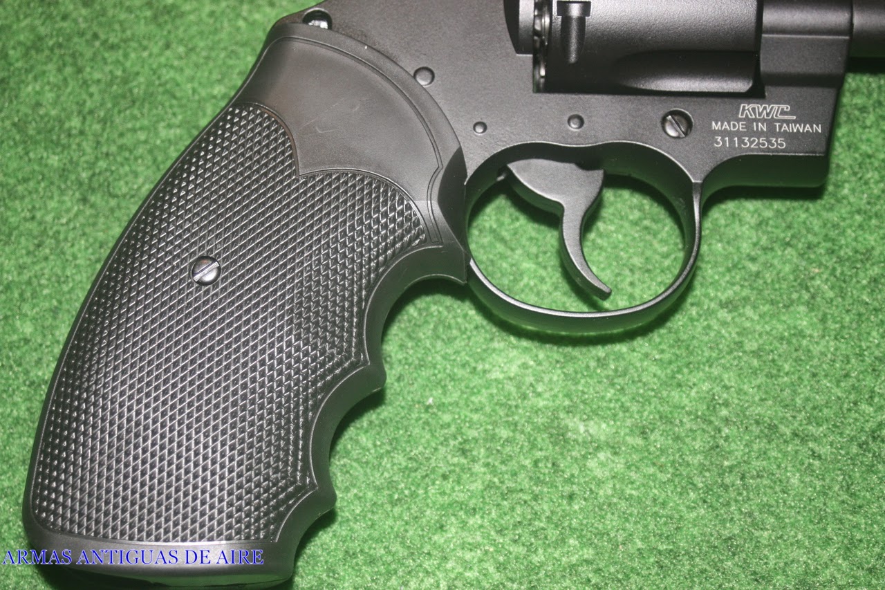 ARMAS ANTIGUAS DE AIRE: REVOLVER 357 CALIBRE 4,5 BB SWISS ARMS