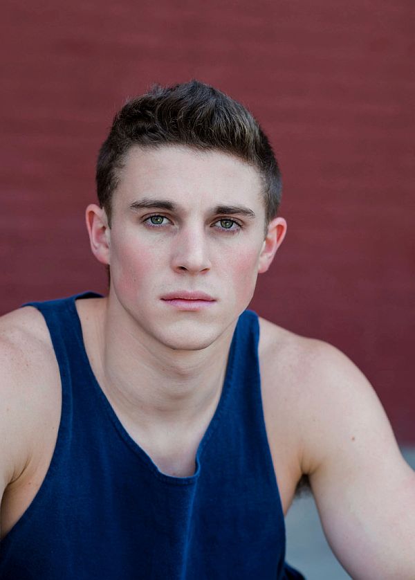 Favorite Hunks & Other Things: Besecker Fitness: Confidence Builder