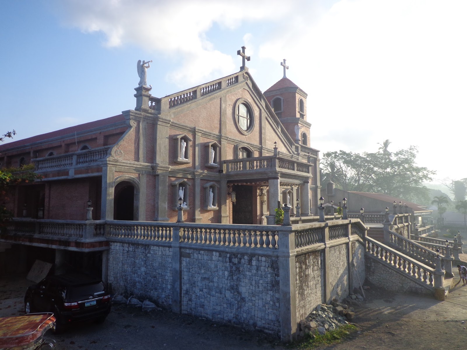 Marinduque Chronicles: Of Old Houses & Churches - The Wandering Juan