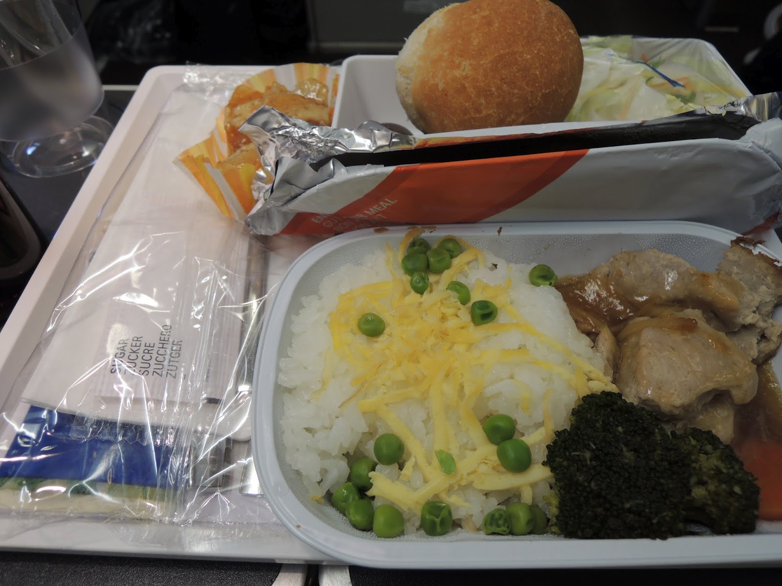 Slightly jet-lag: スイスインターナショナルエアラインズ LX160 エコノミークラス 機内食