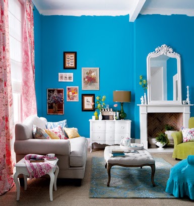 belle maison: Inspiration Snapshot: Vibrant Blue + Crisp White Living Room