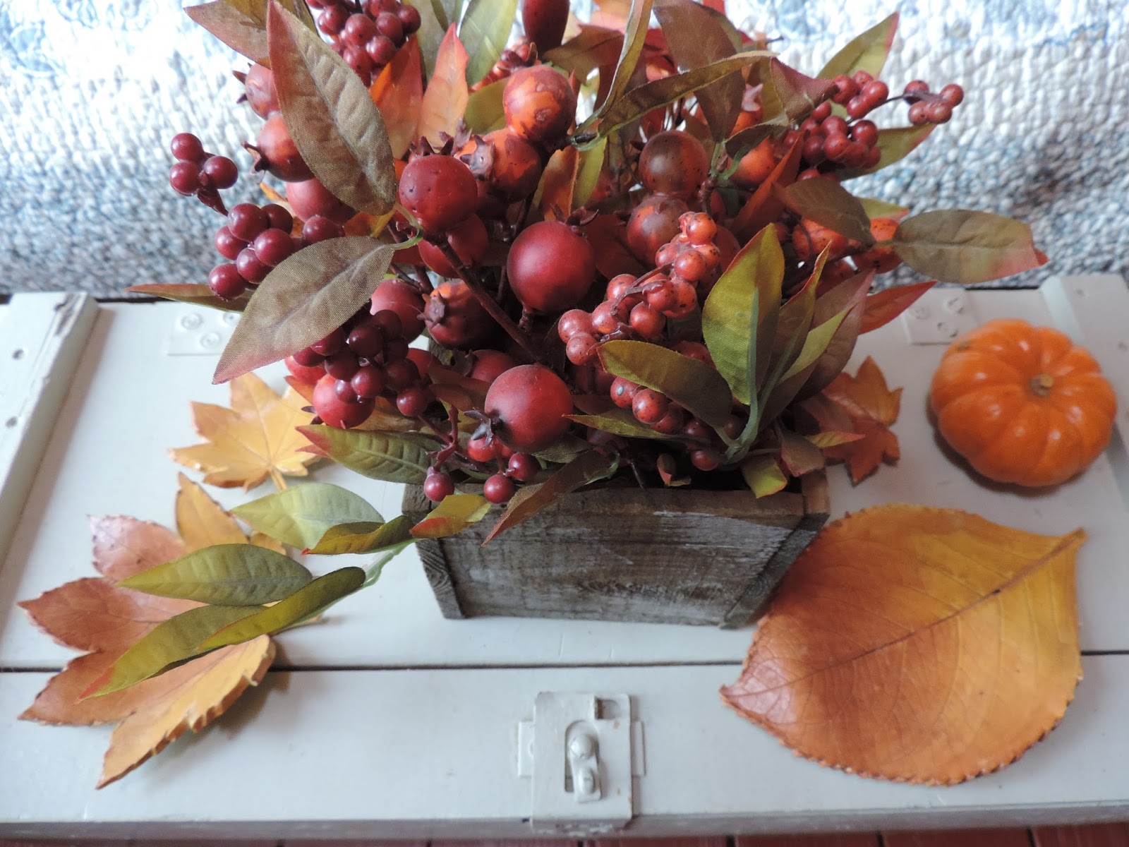 Beatrice Euphemie: Autumn Leaf Sculptures