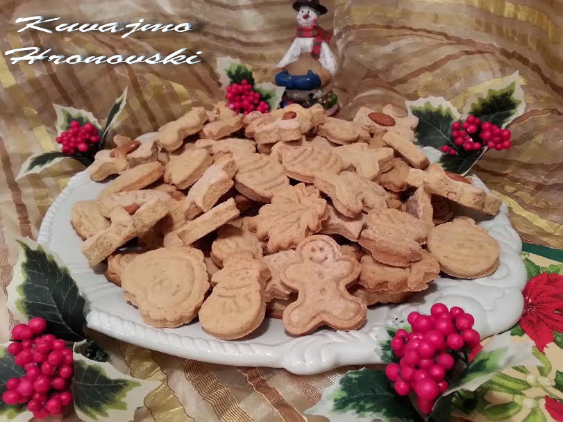 VARJACOM KROZ SVET: BOZICNI SLOVENACKI KEKSICI