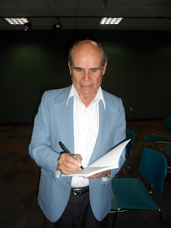 ELILUC presenta Eventos Culturales y mas...: PRESENTACION DEL LIBRO ...