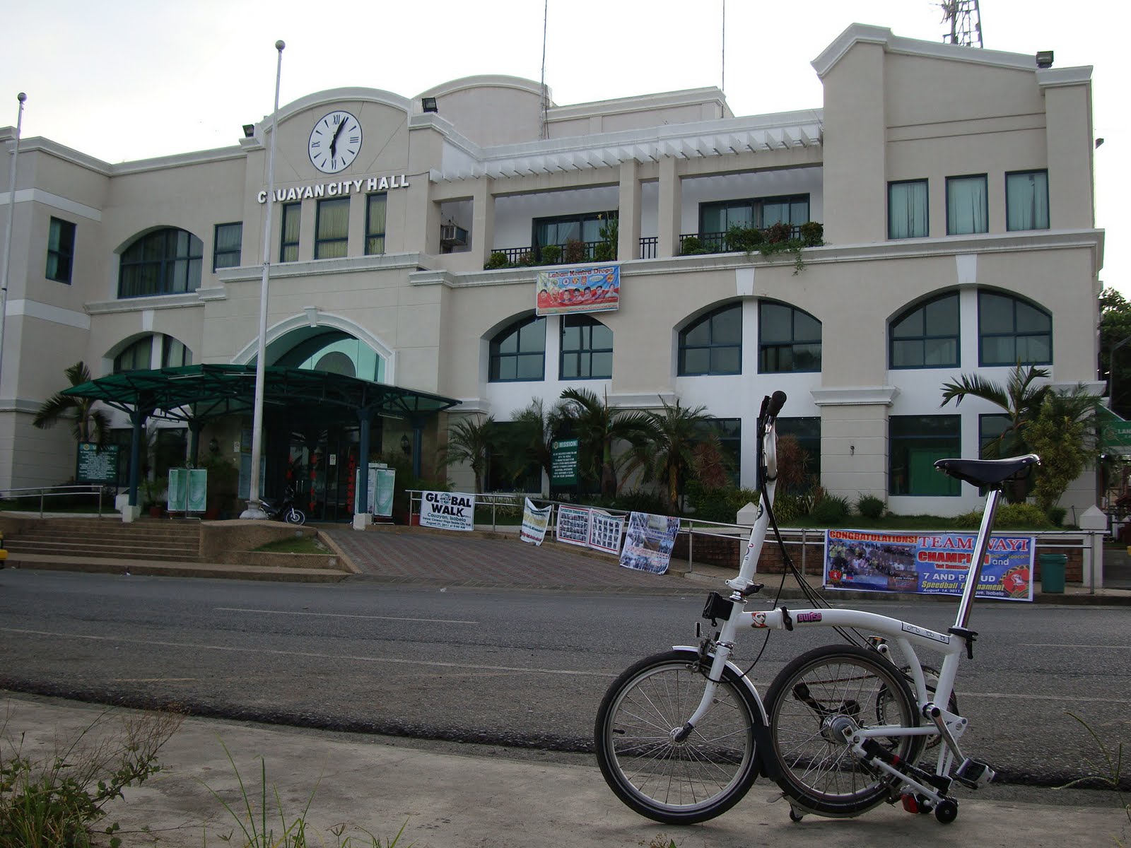Riding a folding bike around Manila: My Bike Commute in Cauayan, Isabela