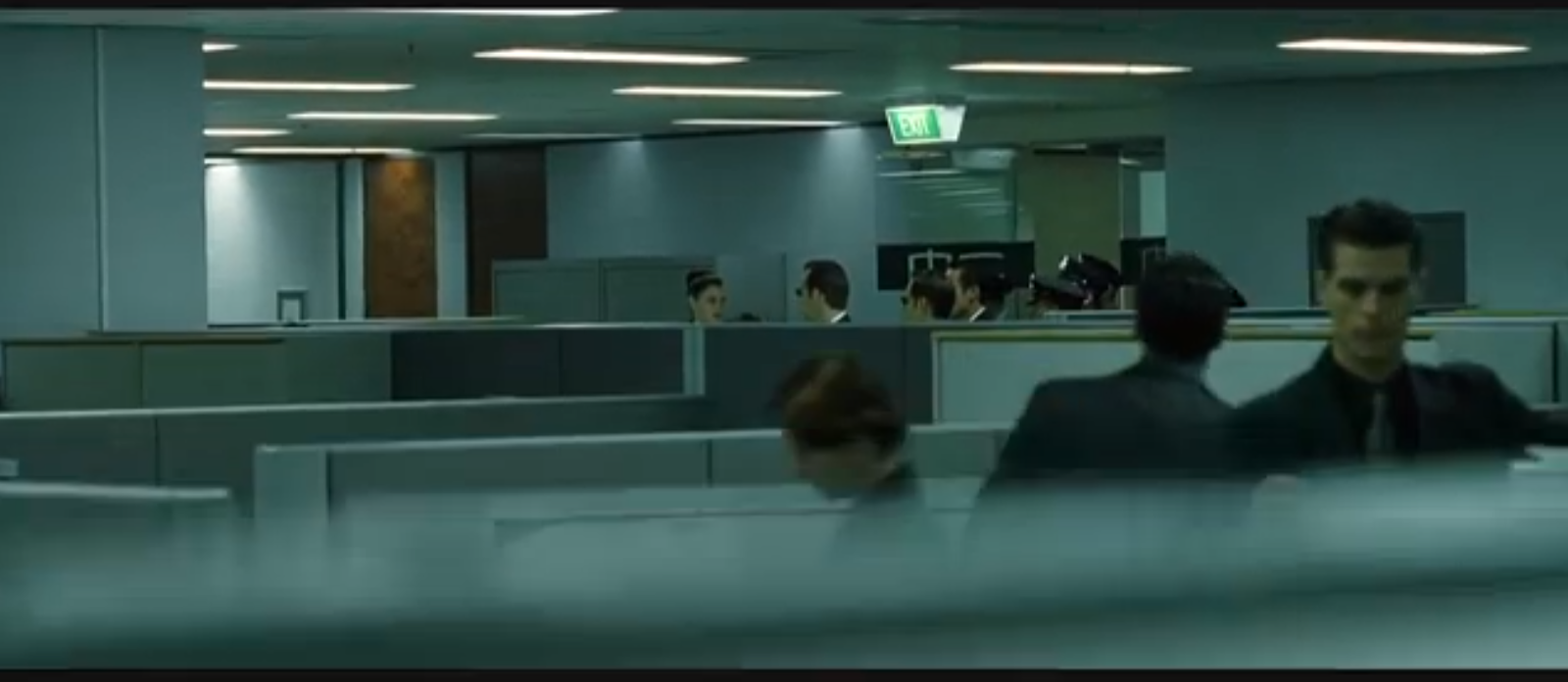 Theater 201: Tanner's Scholarly Reviews: The Matrix (1999): A Formal Review