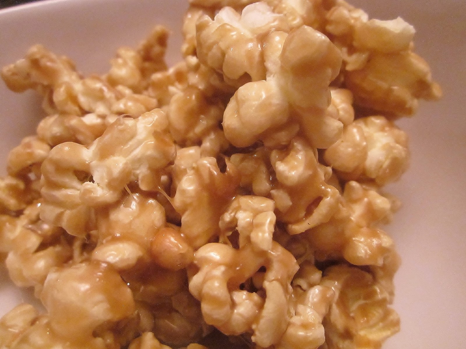 Dimples & Delights: Quick & Easy Caramel Corn