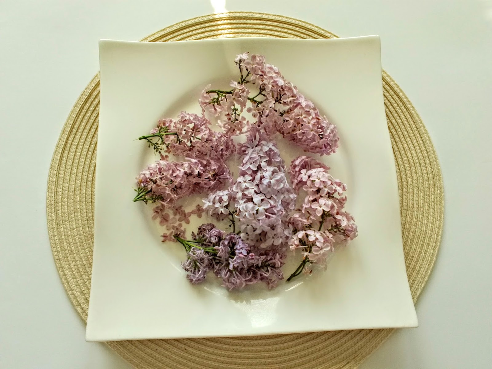 Zrób sobie perfumy! Metoda enfleurage. | Naturalnie i zdrowo