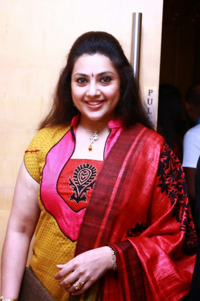 Meena Durairaj Stills at Idhu Enna Maayam Tamil Movie Audio Launch Picture