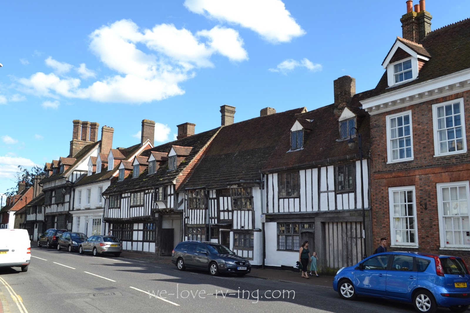 We Love RV'ing: East Grinstead ~ Ashurst Wood ~ England