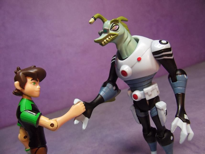 HGG的幻想: BEN 10 OMNIVERSE Pettaliday, Driba, Blukic, Solid Plugg Figure
