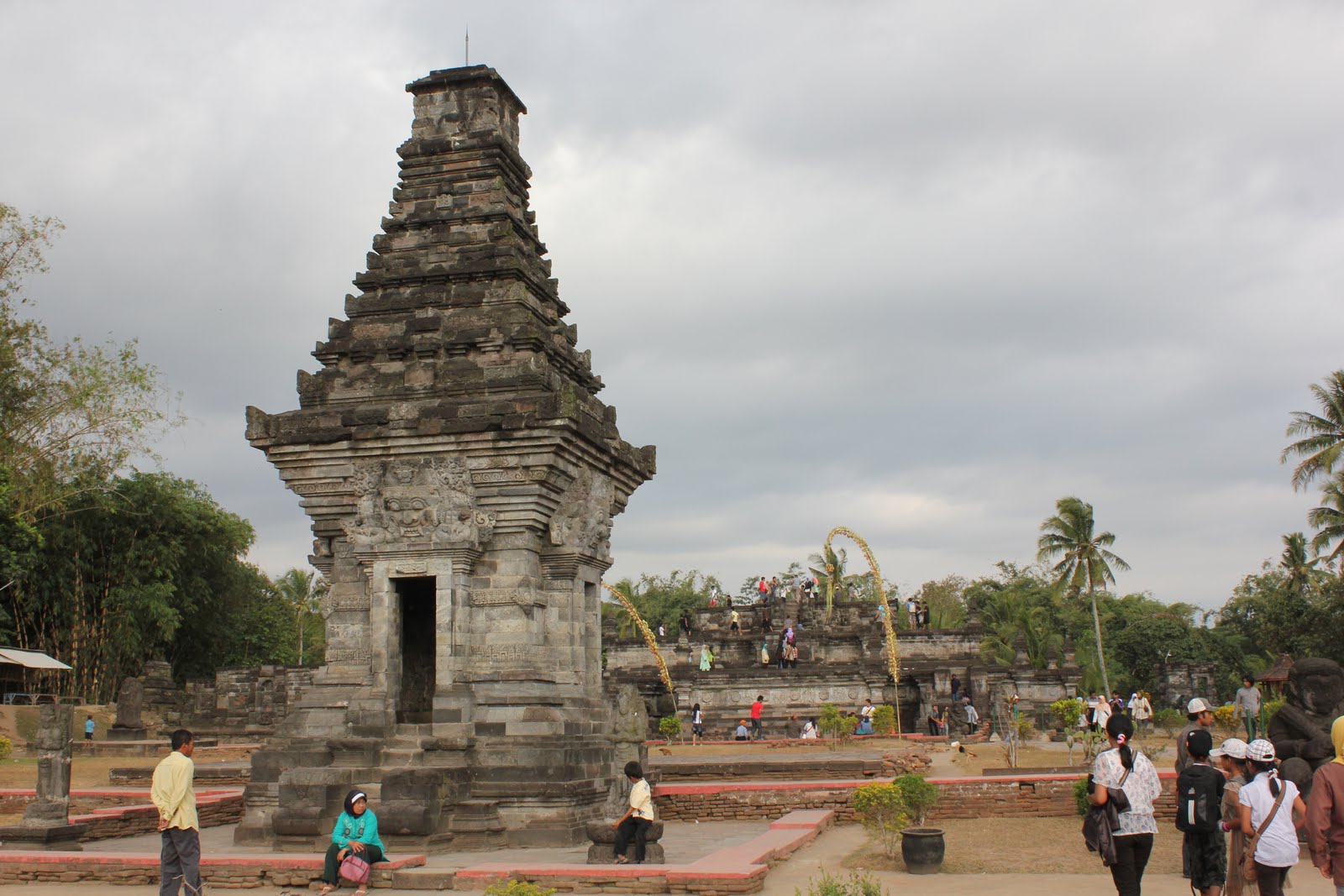 wahanawisata.com: candi penataran situs jaman kerajaan