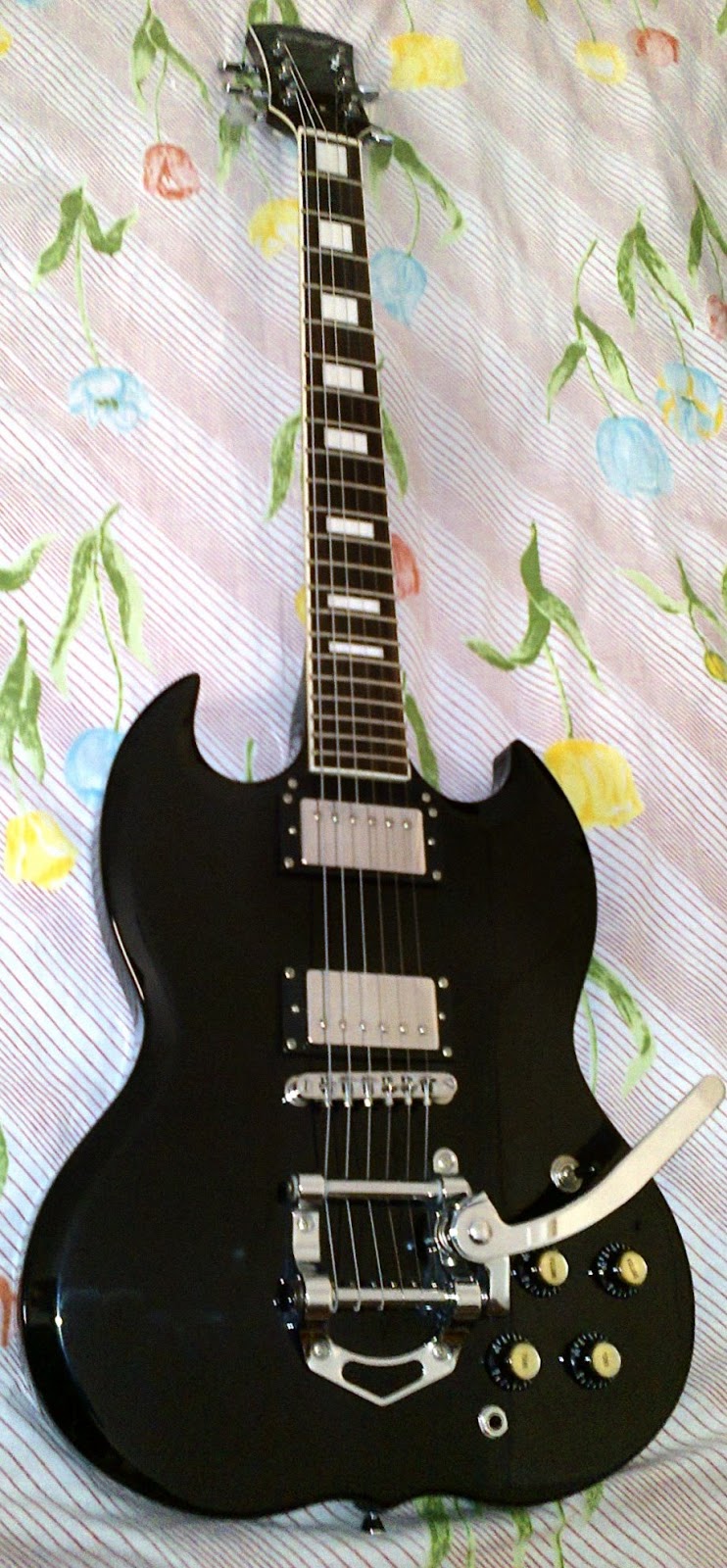 Stagg Sg Bigsby Style Guitar Dreamer