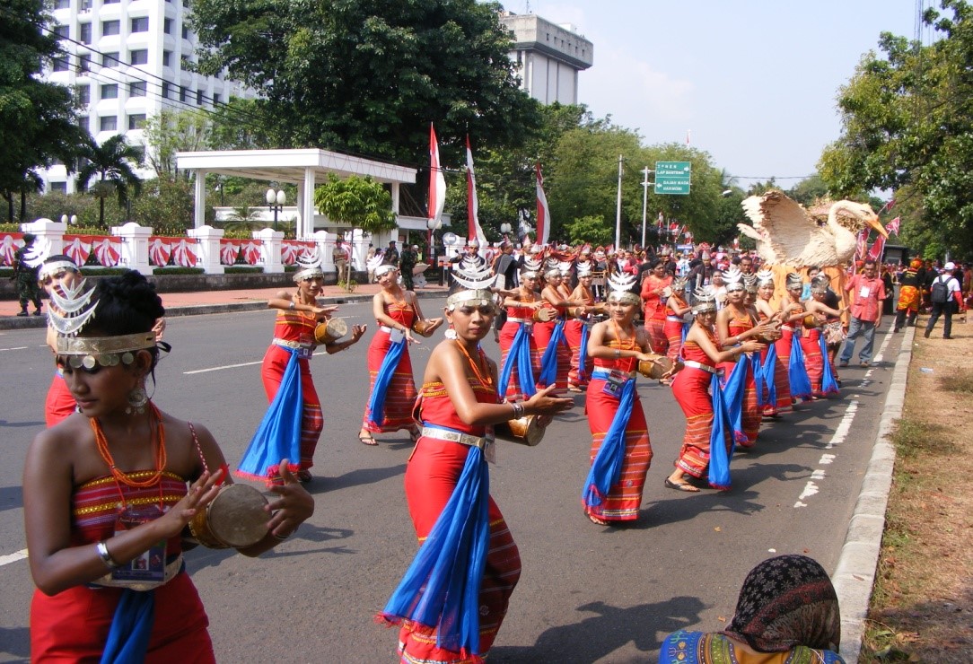UPT TAMAN BUDAYA NTT: SINOPSIS TARIAN DAERAH